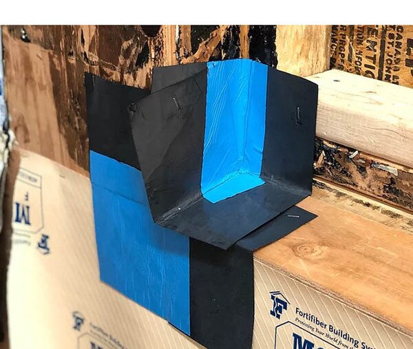 TLS GS 100A Outside Corner Flash | Sunshine Supply